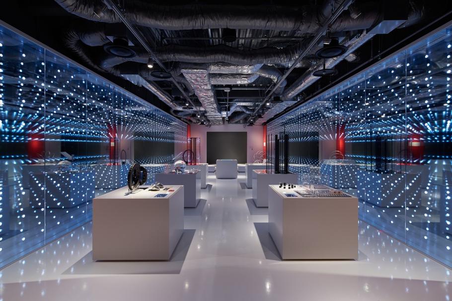 CoorsTek Gallery & Office - Traxon e:cue